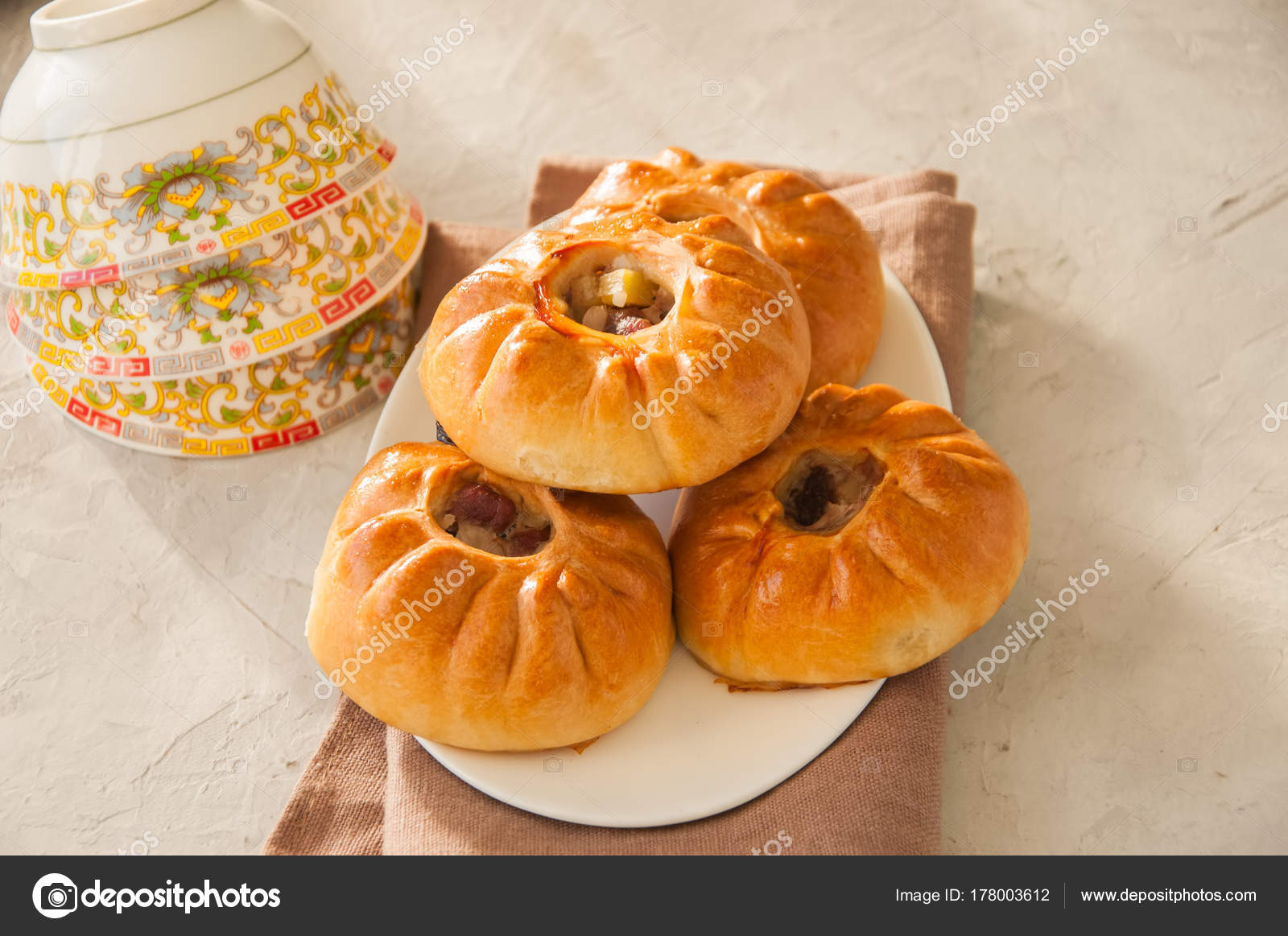 Group of individual pies with meat and potato - vak balish. Tata ...
