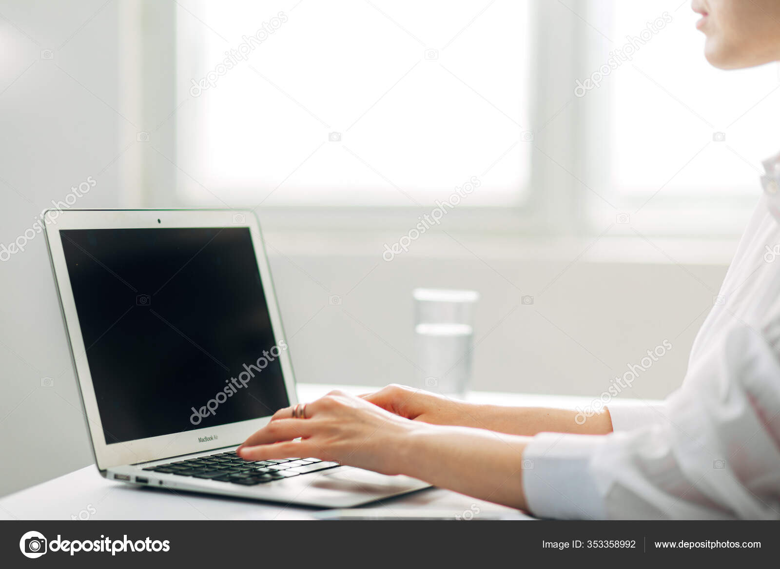 Detail Woman's Hands Typing Laptop Office Background Stock Photo by ...