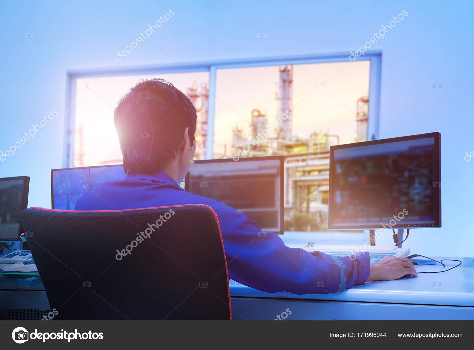 Asian broad man operate process plant Stock Photo by ©manine99 171996044