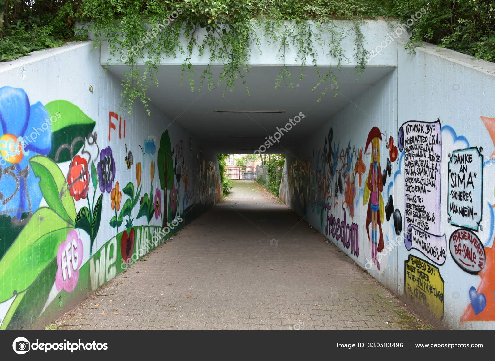 Architecture Building Underground Concrete Tunnel Graffiti Art Walls ...