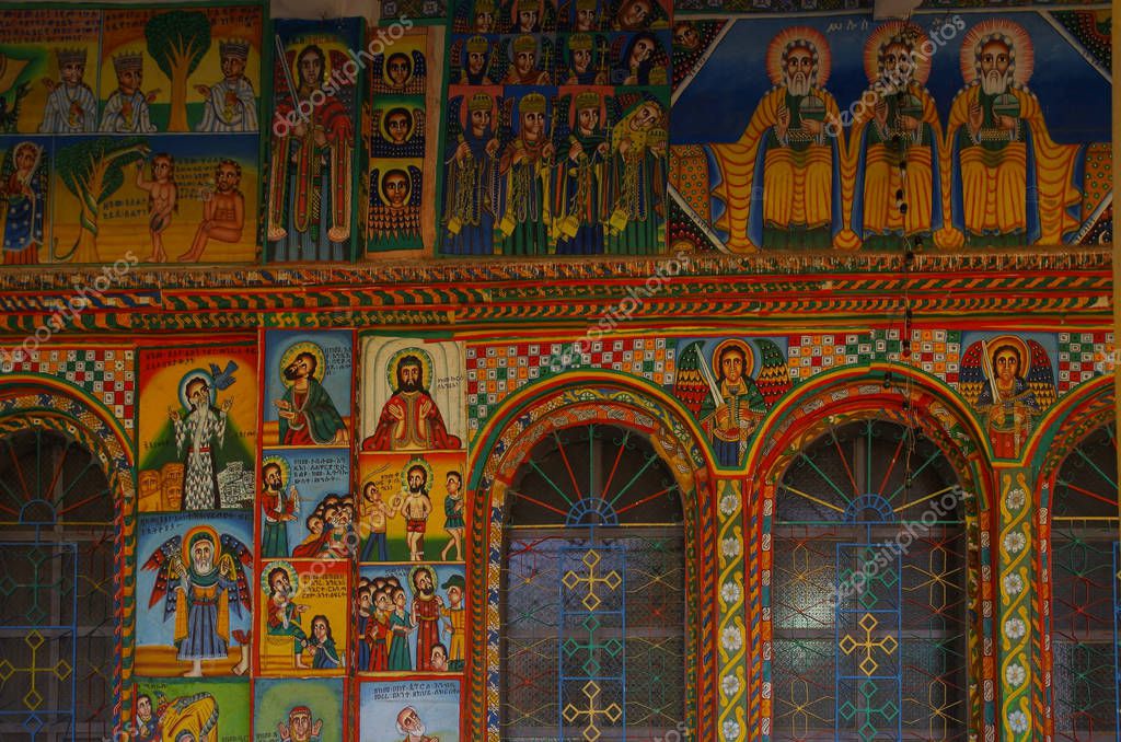 Pinturas exteriores. Murales cristianos en las paredes. Ilustraciones ...