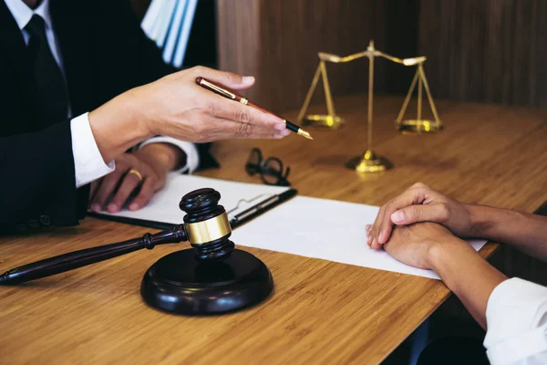 Customer service good cooperation, Consultation between a male l ...