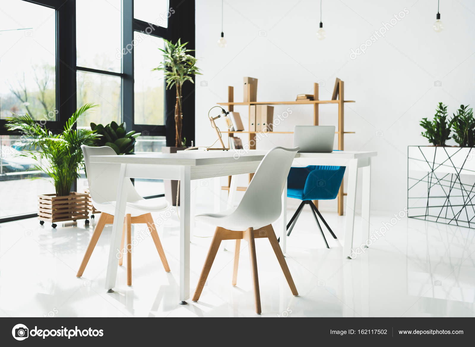 Office interior Stock Photo by ©AlexNazaruk 162117502