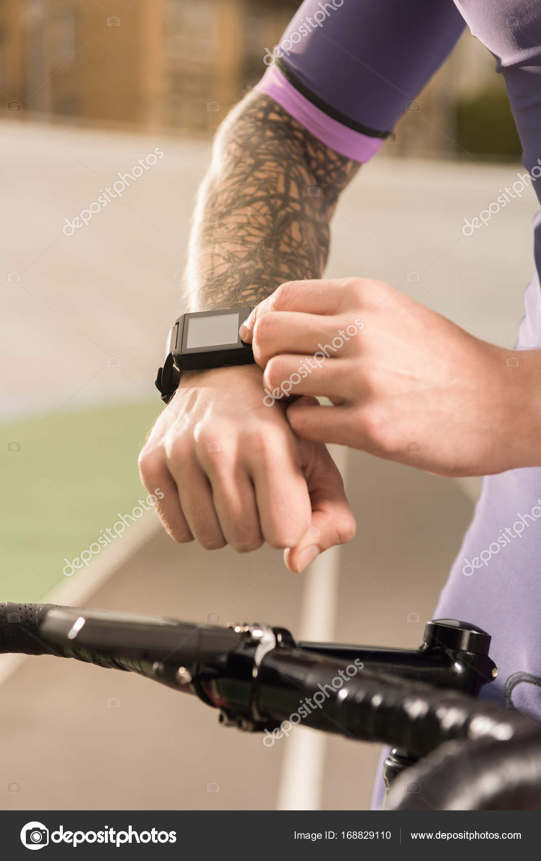 Smartwatch — Free Stock Photo © AlexNazaruk #168829110