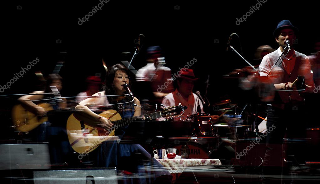 Lisa Ono live Concert – Stock Editorial Photo © jackq #124917588