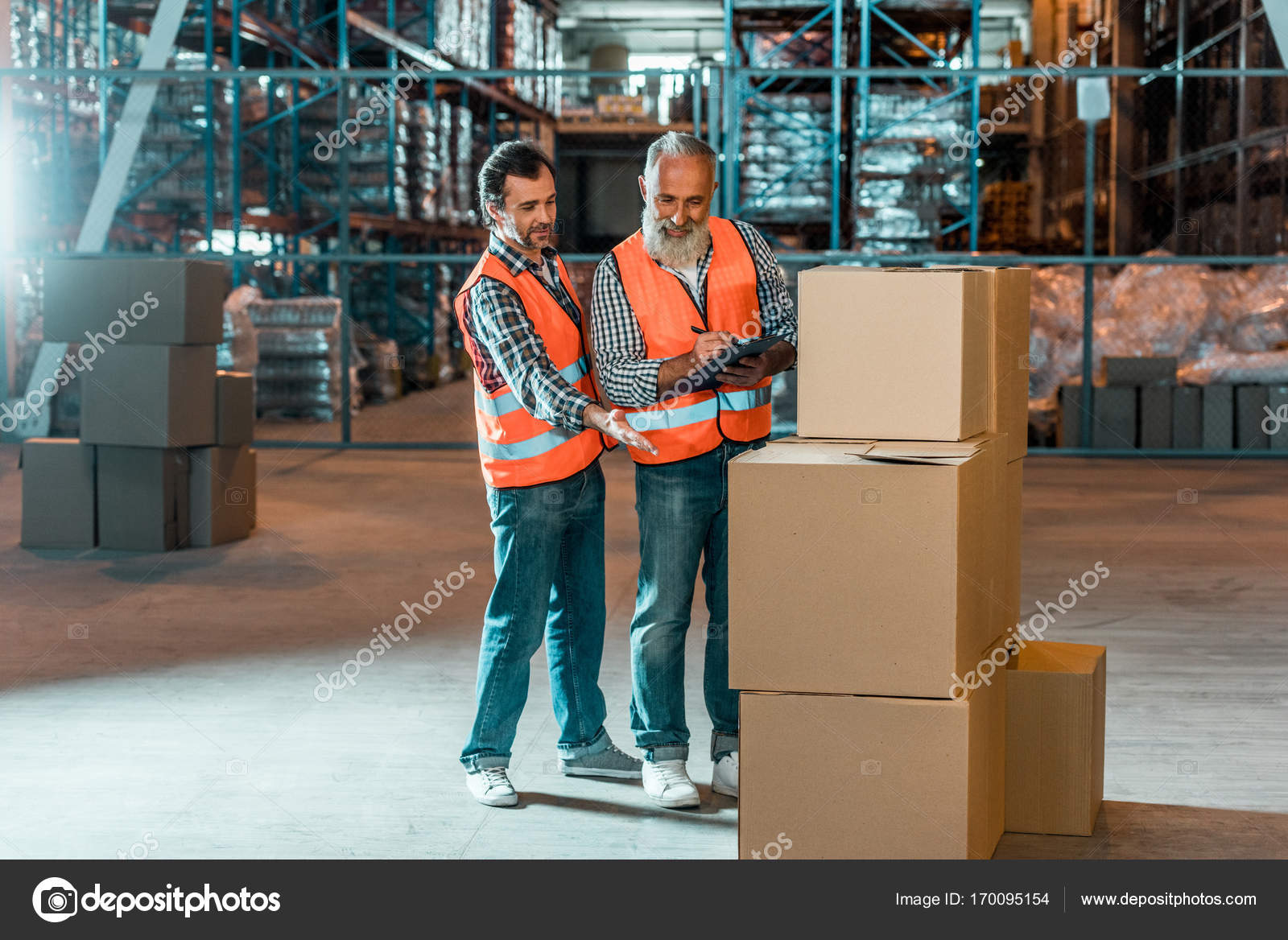 Warehouse workers with clipboard — Stock Photo © alebloshka #170095154