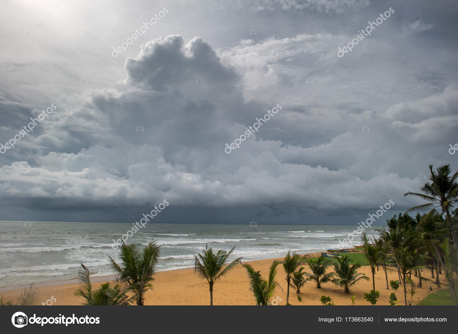 Stormy sea — Stock Photo © alebloshka #173663540