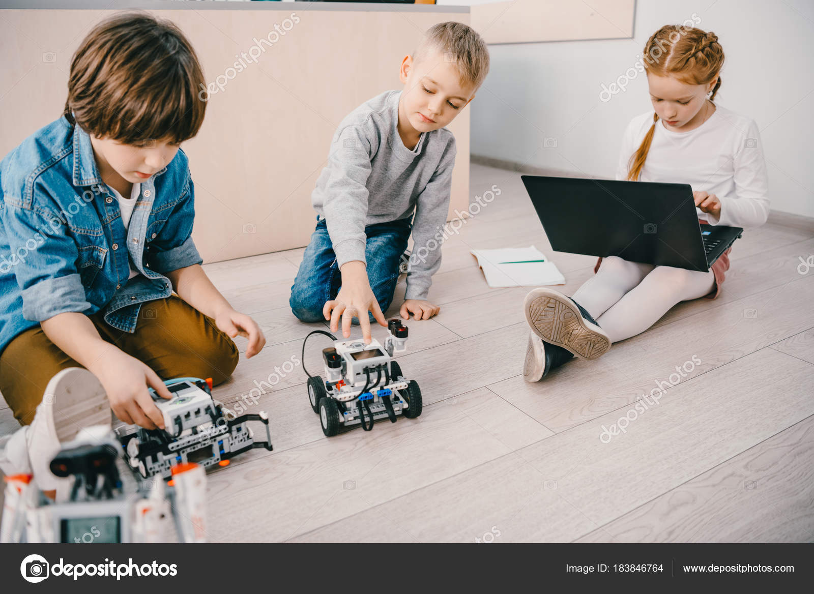 Little Kids Sitting Floor Stem Education Class Robots Laptop — Stock ...