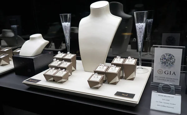 Diamond Jewelry Display