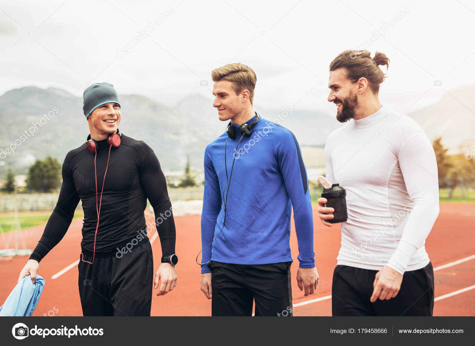 Young Athletes Practicing Run Athletics Stadium Track — Stock Photo ...
