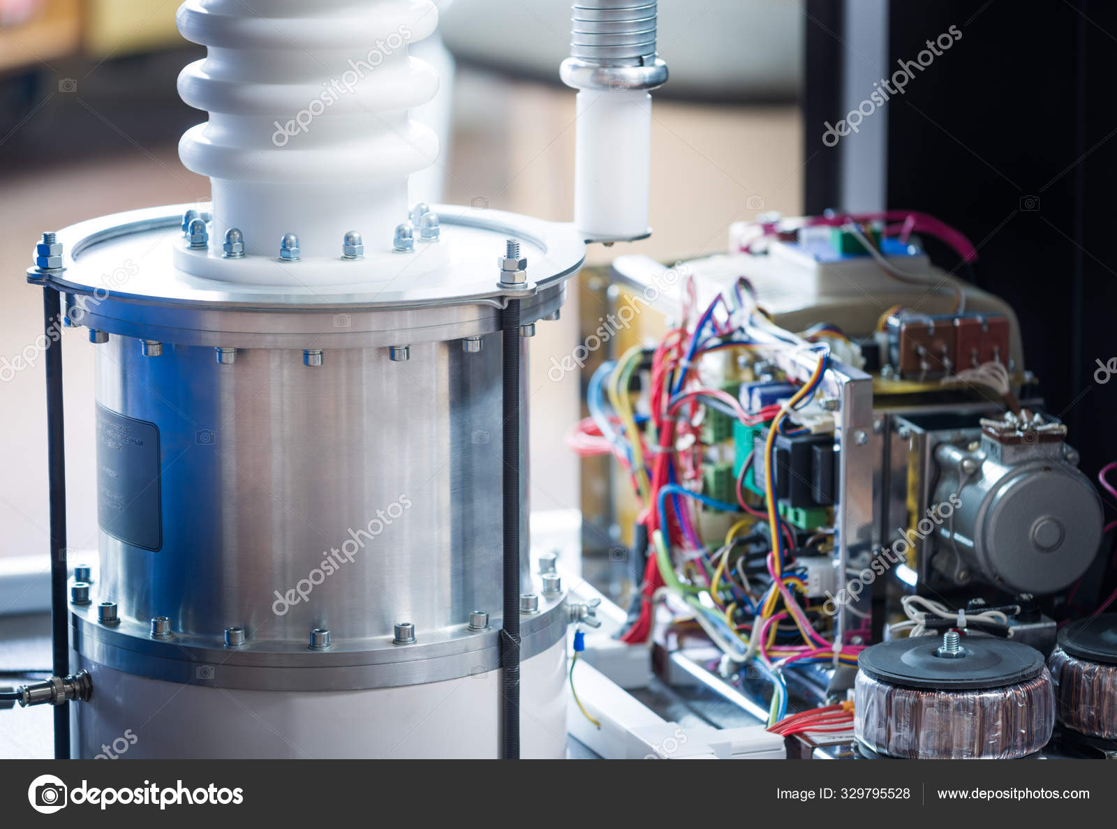 Scheme of electrical relay inside housing Stock Photo by ©YouraPechkin ...