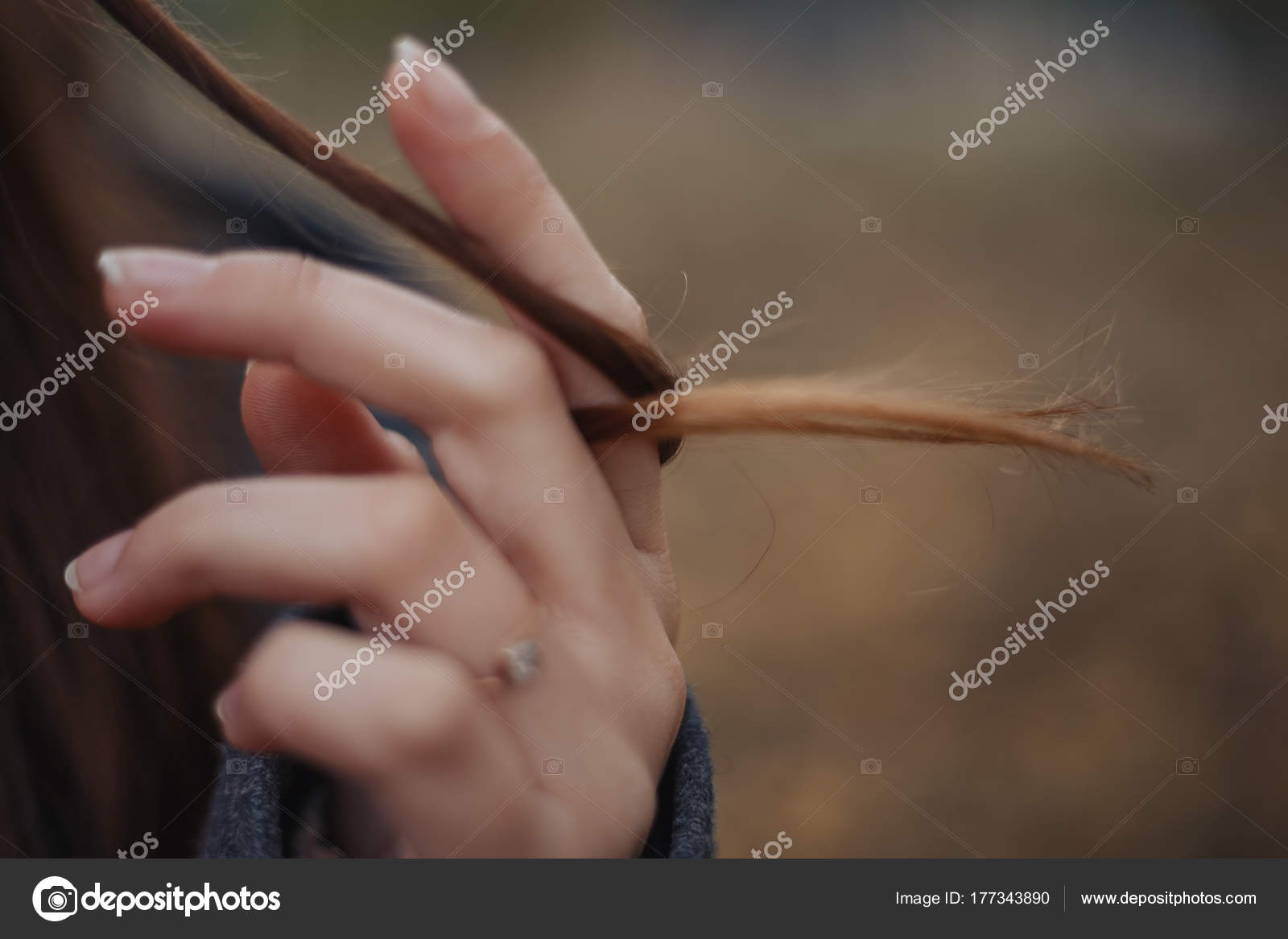 Woman Touching Her Har Female Left Hand Ring Finger Touching — Stock ...
