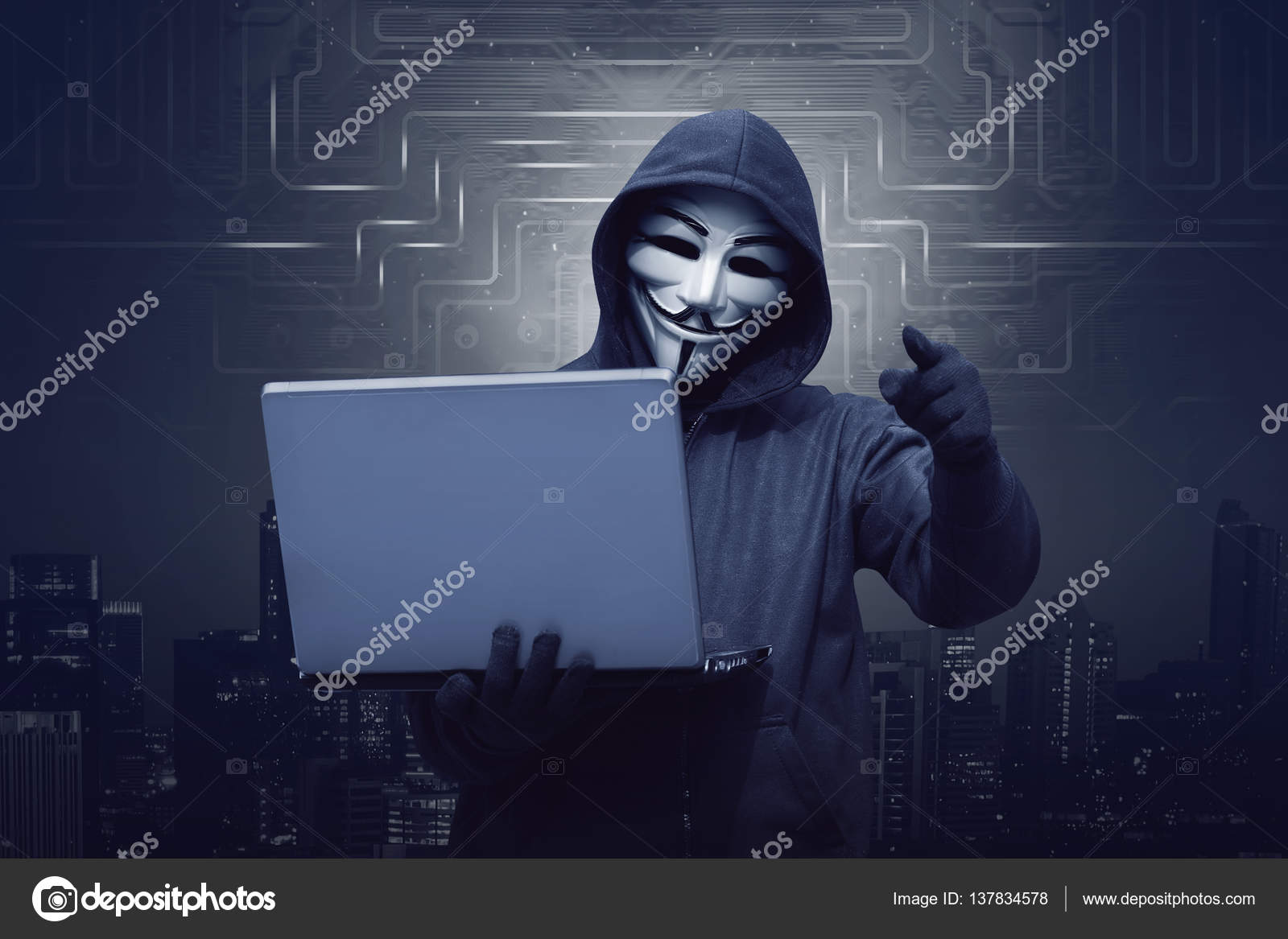 Hacker holding laptop – Stock Editorial Photo © leolintang #137834578