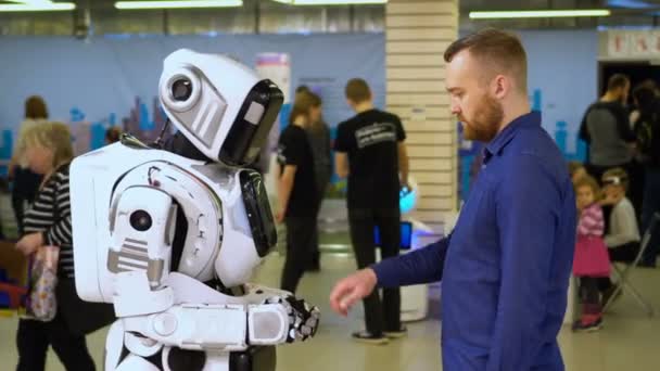 12,354 Man robot Videos, Royalty-free Stock Man robot Footage ...