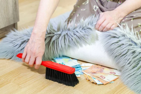 571 Sweeping money Stock Photos | Free & Royalty-free Sweeping money ...