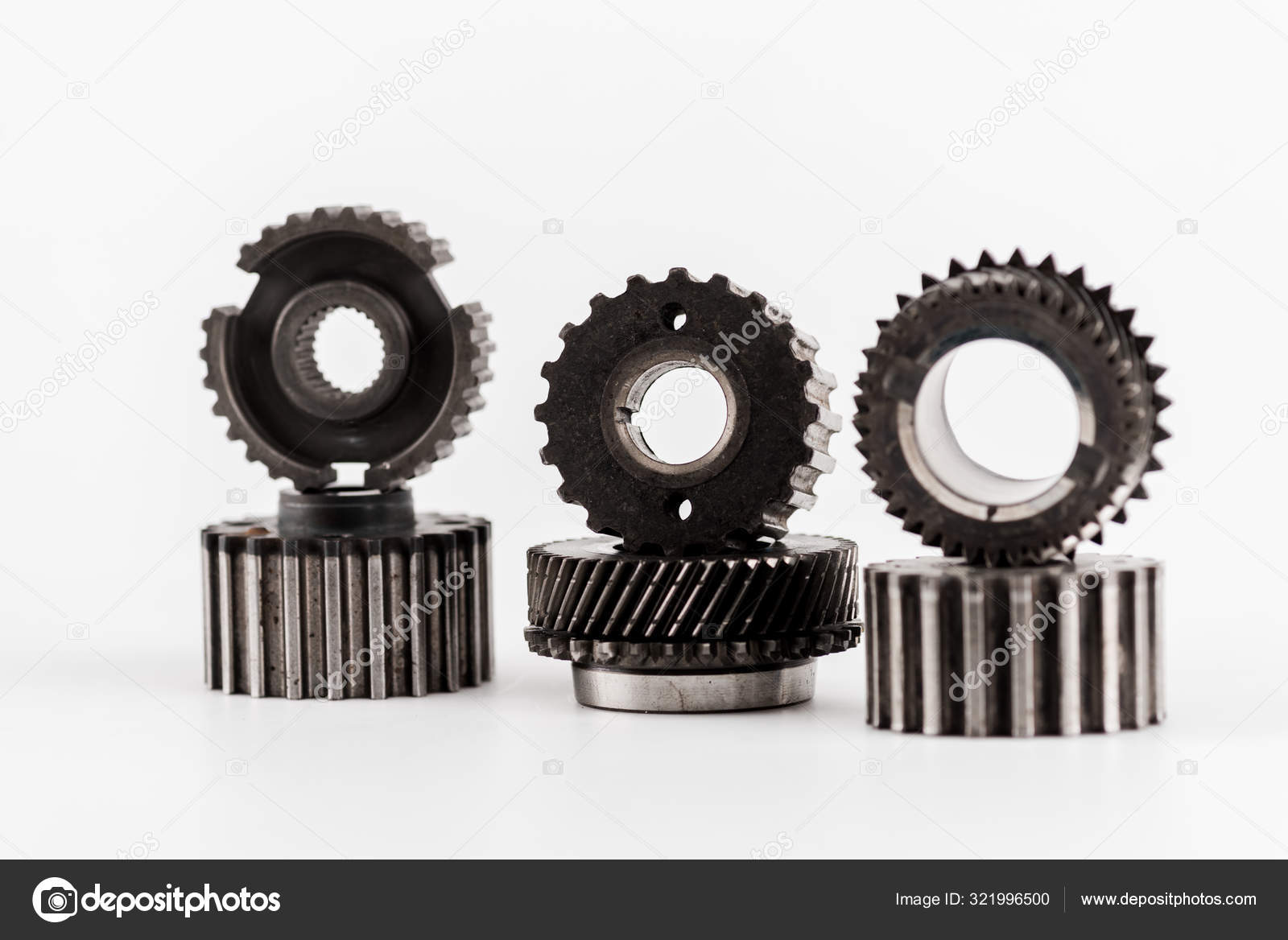 Engranajes Redondos Metal Sobre Fondo Blanco Con Espacio Copia ...
