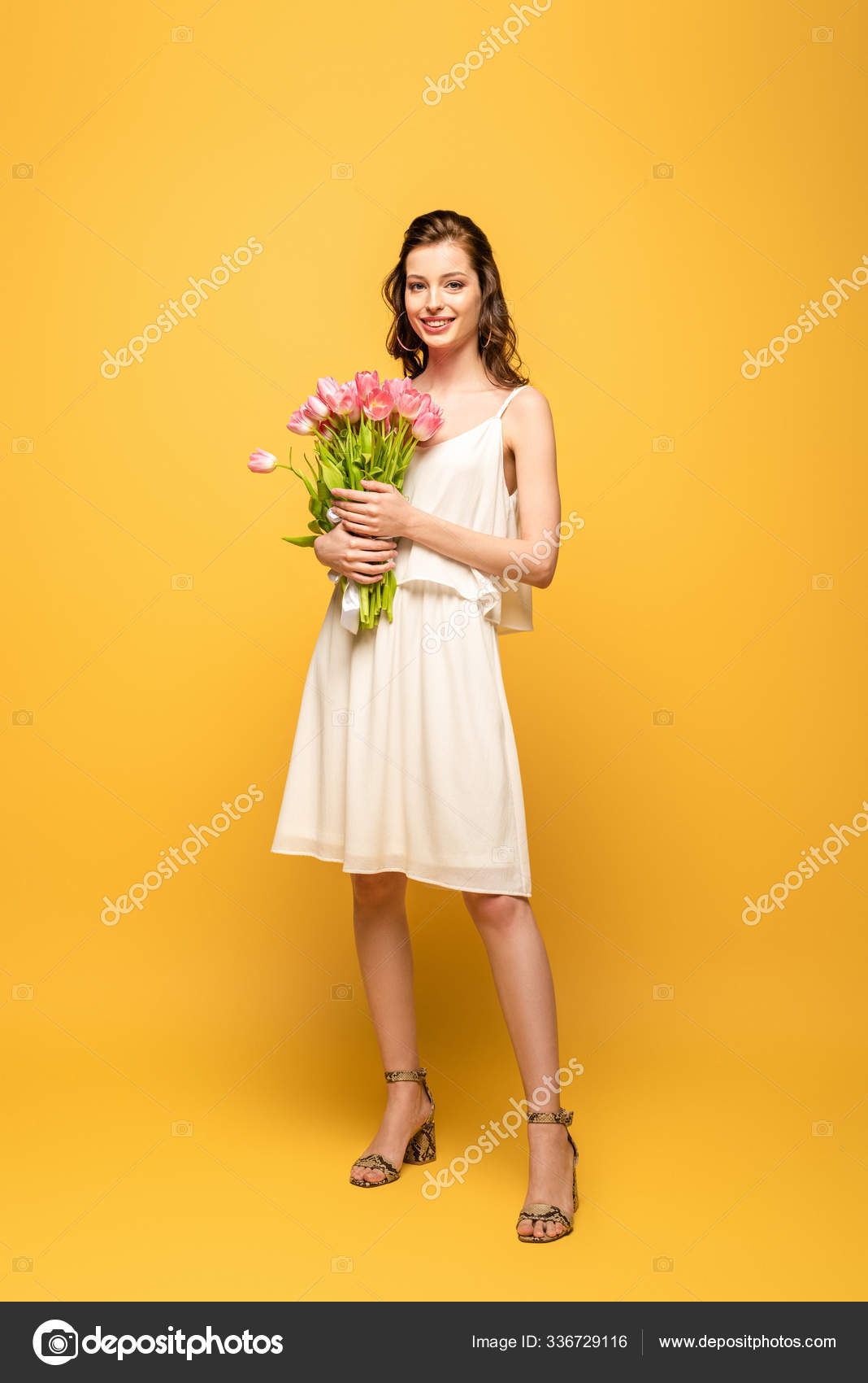 Full Length View Beautiful Young Woman Smiling Camera While Holding ...