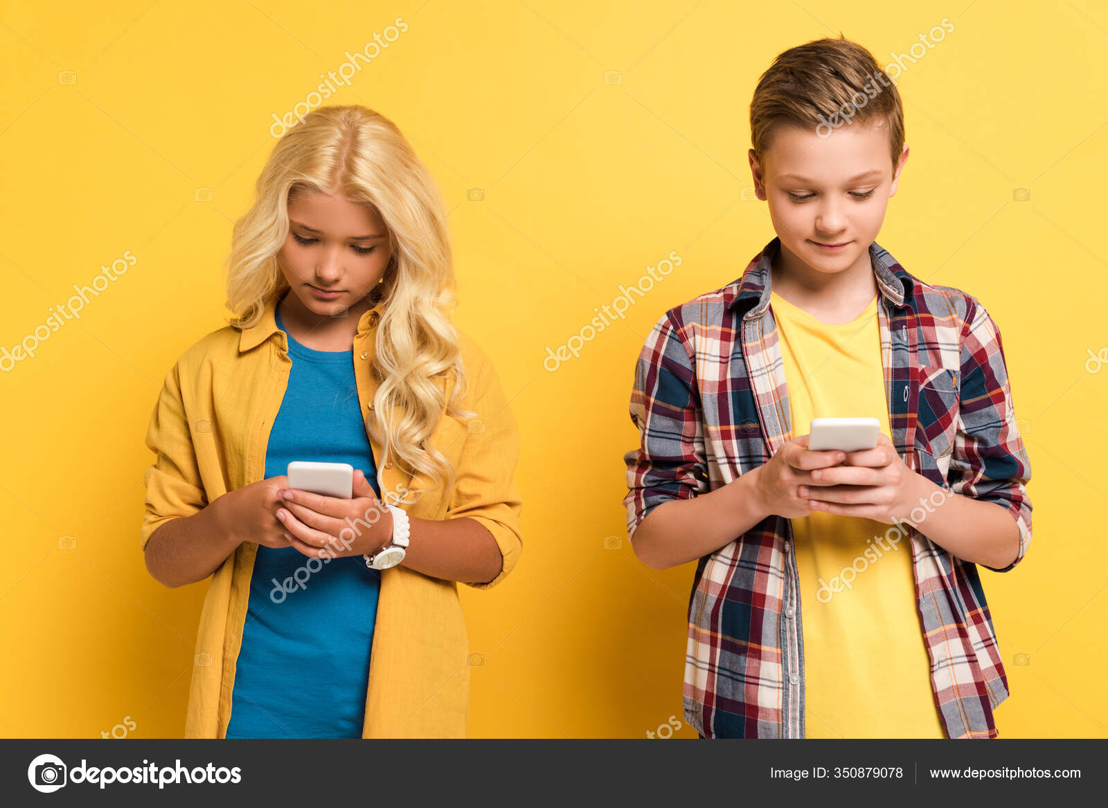 Smiling Cute Kids Using Smartphones Yellow Background — Stock Photo ...