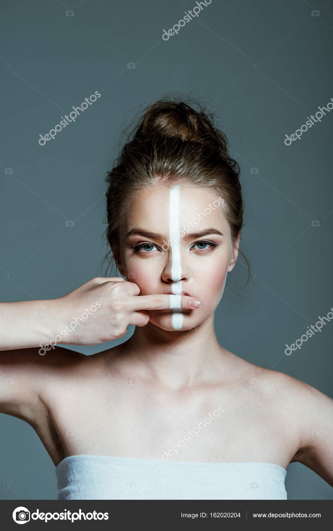 Girl showing middle finger — Stock Photo © AllaSerebrina #162020204