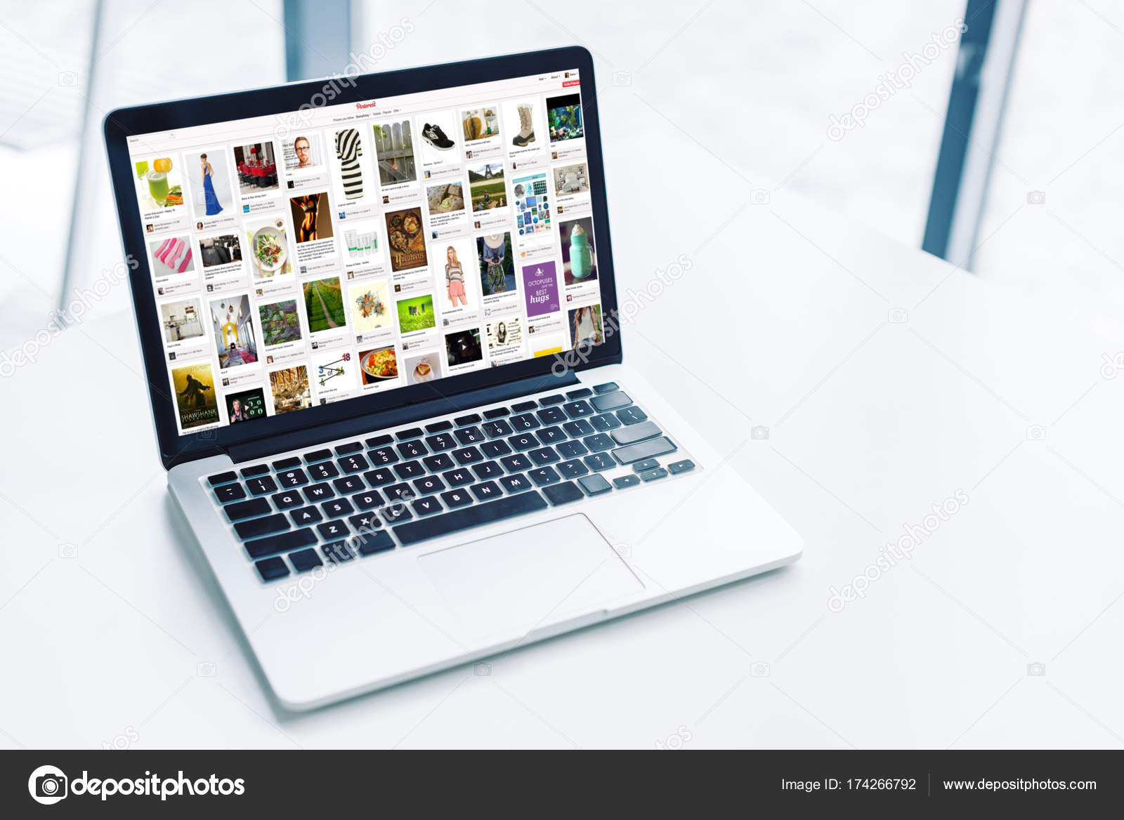 Laptop with pinterest website — Stock Editorial Photo © AllaSerebrina ...