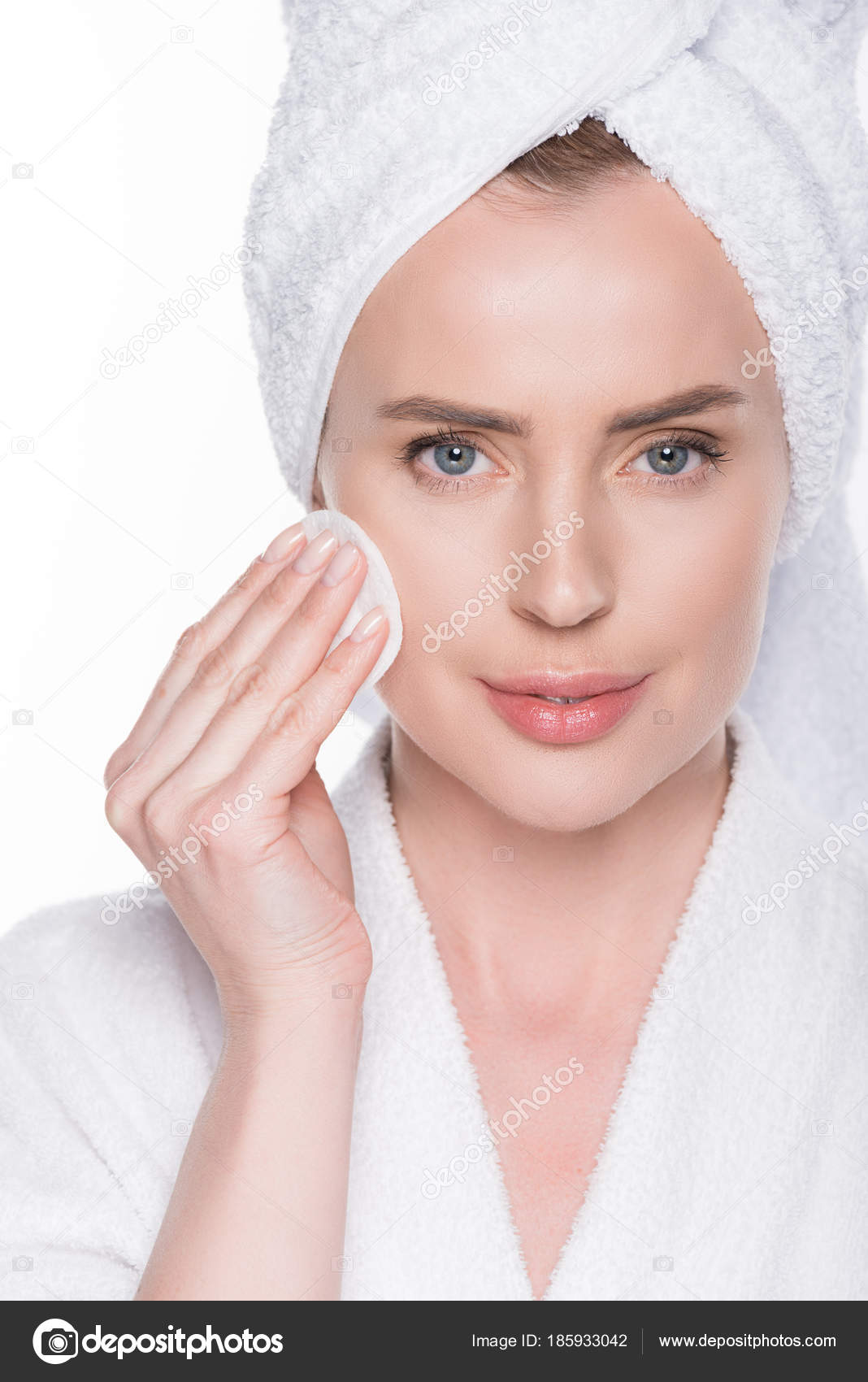 Female Clean Skin Using Cotton Pad Isolated White — Stock Photo ...