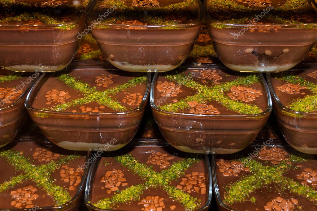 Zerde es un postre turco, una especie de pudín dulce de arroz que es de ...