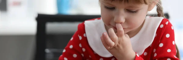 Exploitation enfant Stock Photos, Royalty Free Exploitation enfant ...