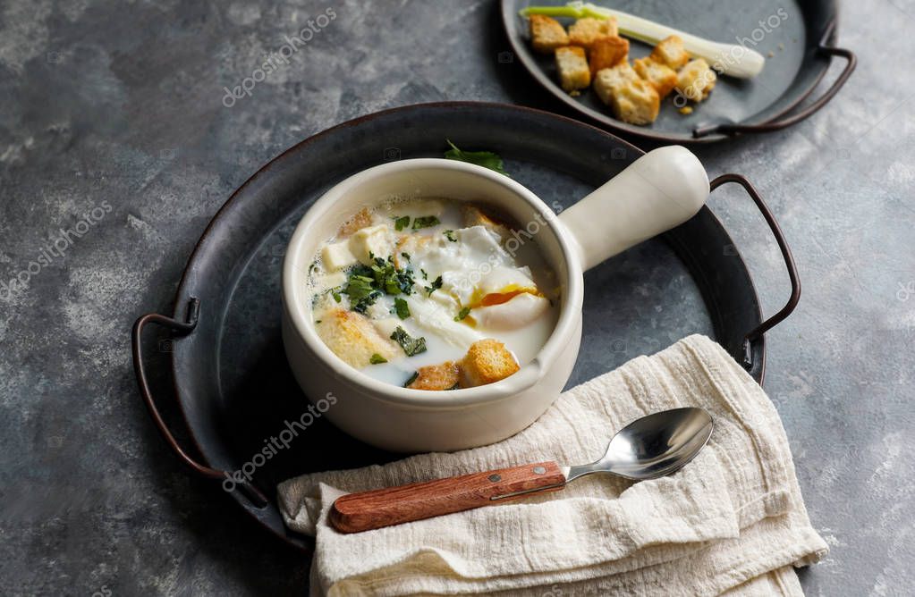 Changua - Sopa Colombiana de Huevo y Leche, sopa típica para desayunar ...