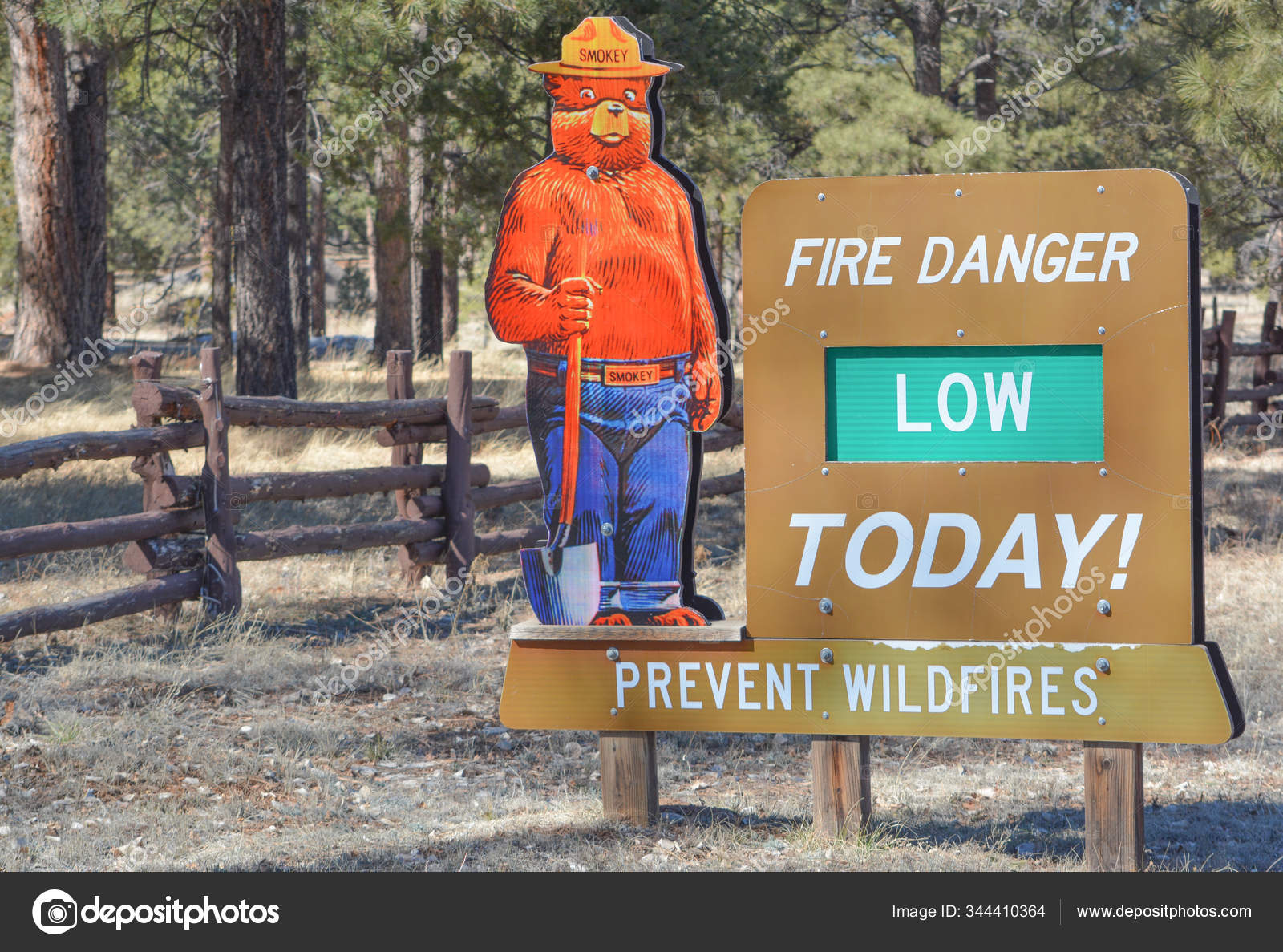 Smokey Bear Fire Danger Sign Prevent Wildfires Sitgreaves National ...
