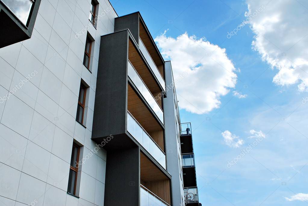 Modernos edificios de apartamentos exteriores 2024