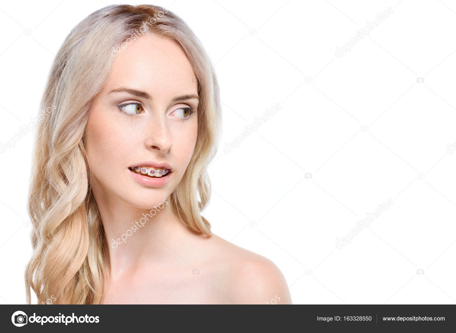 Woman looking to the side | Woman looking to side — Stock Photo ...