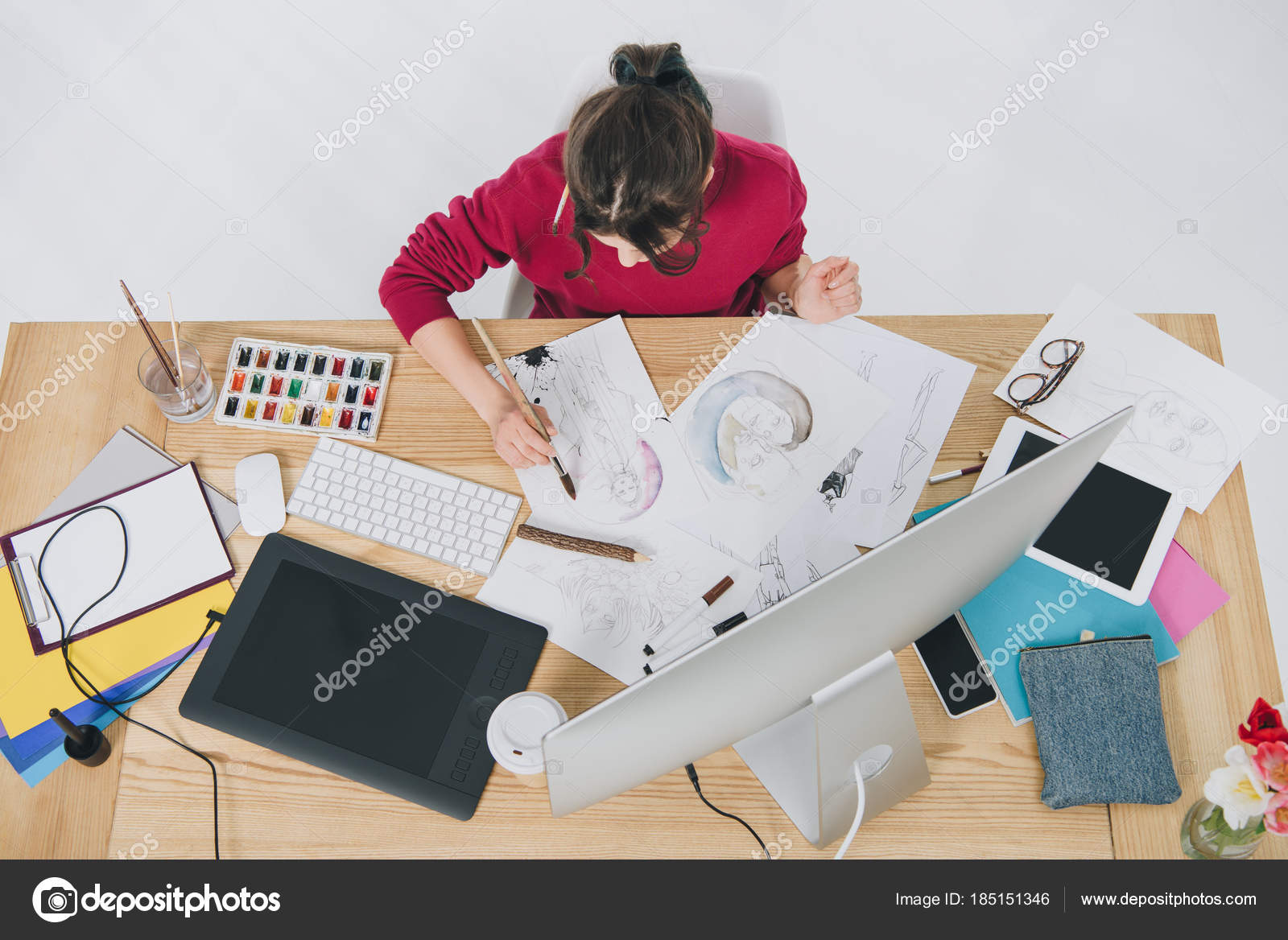 Pretty Lady Drawing Table Computer Stock Photo by ©AndrewLozovyi 185151346