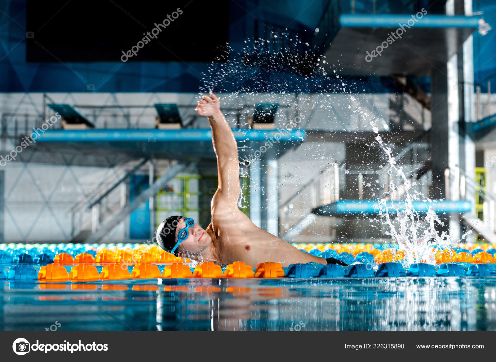 Drops Water Athletic Swimmer Training Swimming Pool — Stock Photo ...