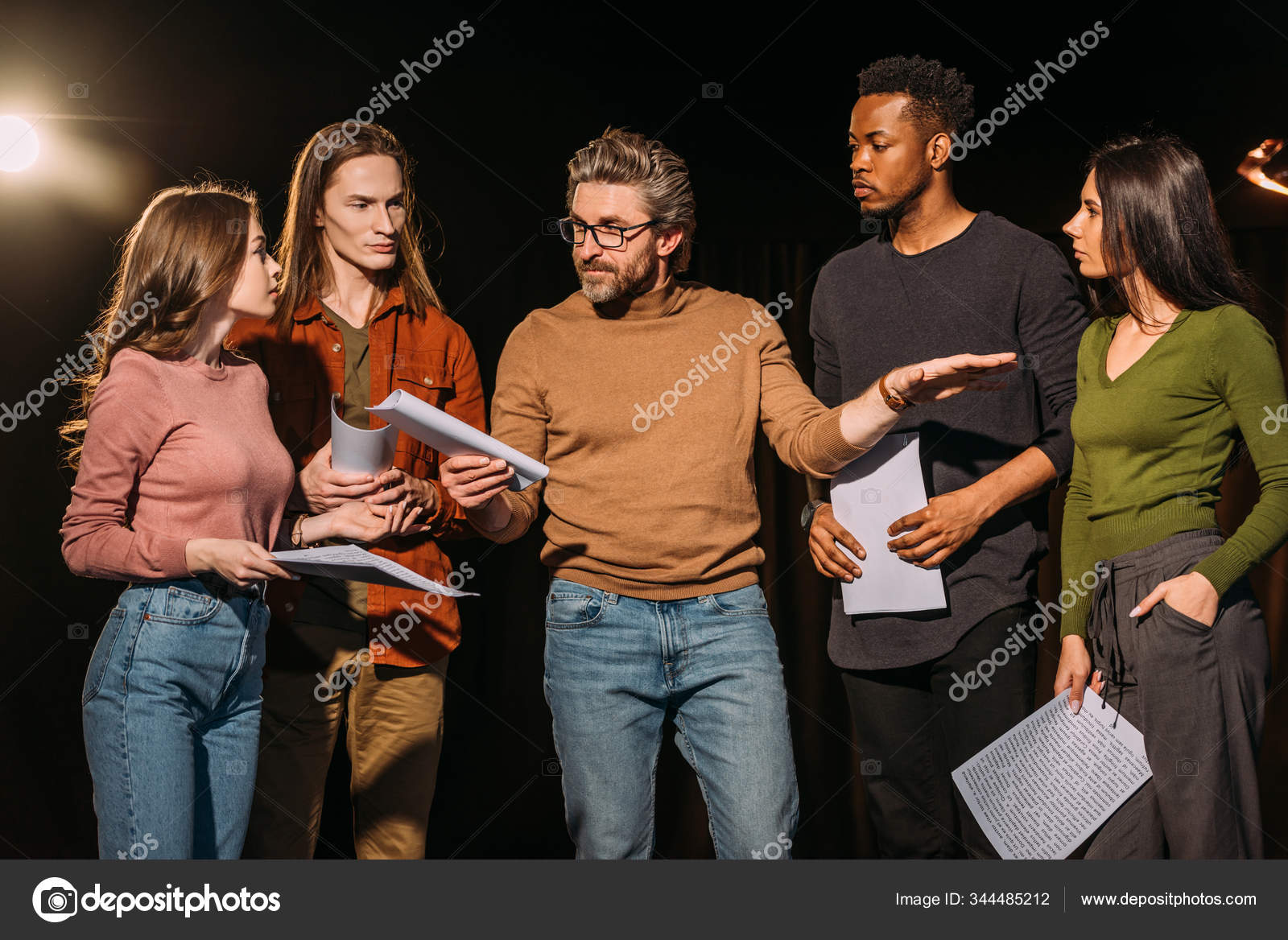 Multiethnic Actors Actresses Rehearsing Theater Director Stage — Stock ...