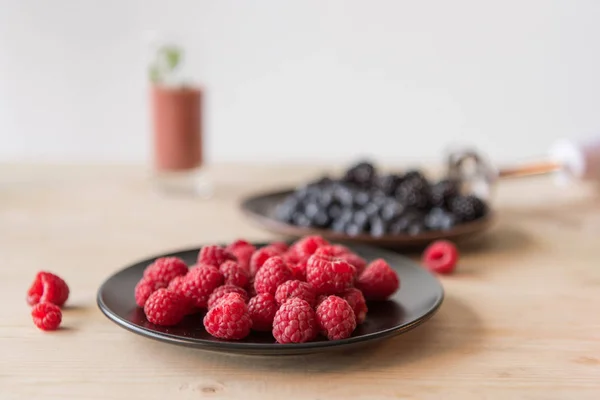 ᐈ Raspberries stock images, Royalty Free raspberries photos | download ...
