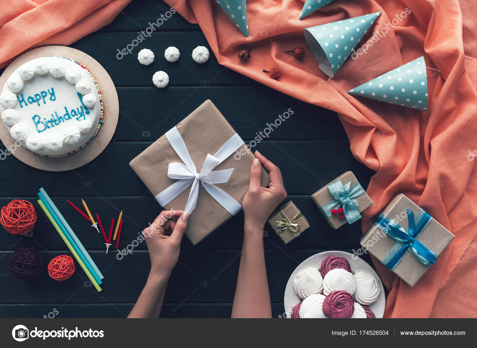 Woman opening present box — Stock Photo © ViktoriaSapata #174526504