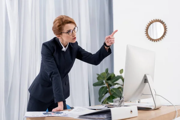 Boss leader Stock Photos, Royalty Free Boss leader Images | Depositphotos