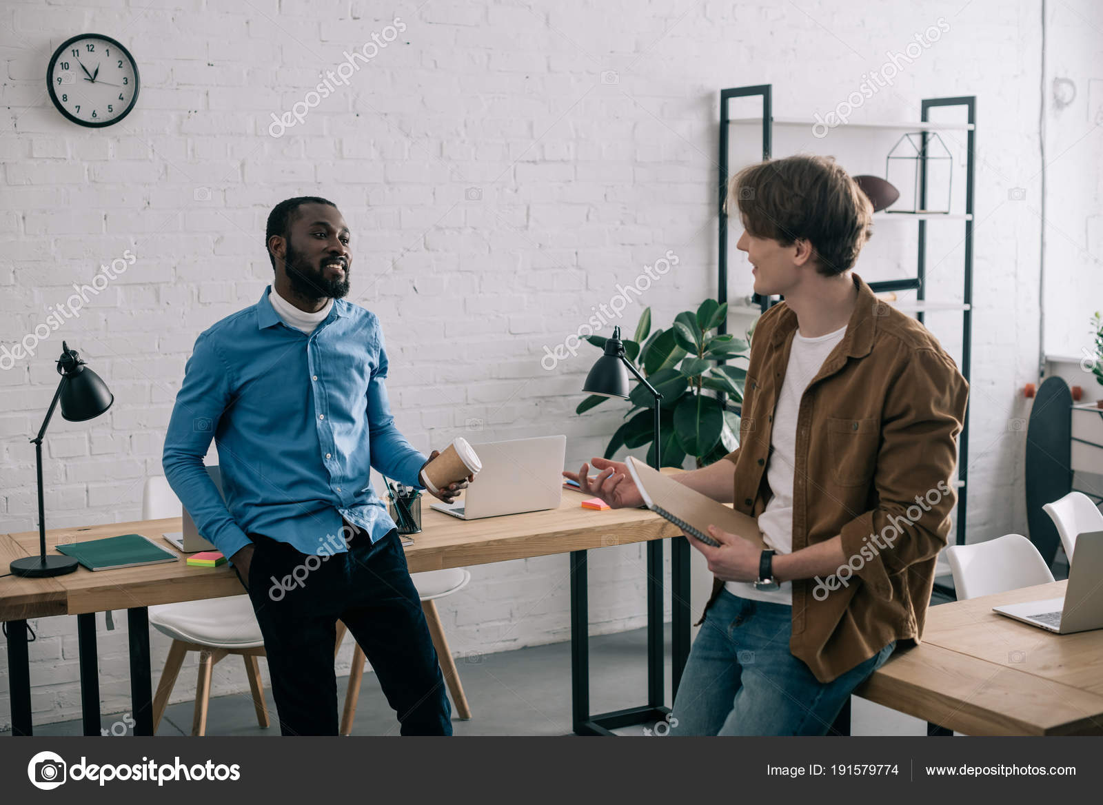 Stylish Multiethnic Business Coworkers Talking Modern Office — Stock ...