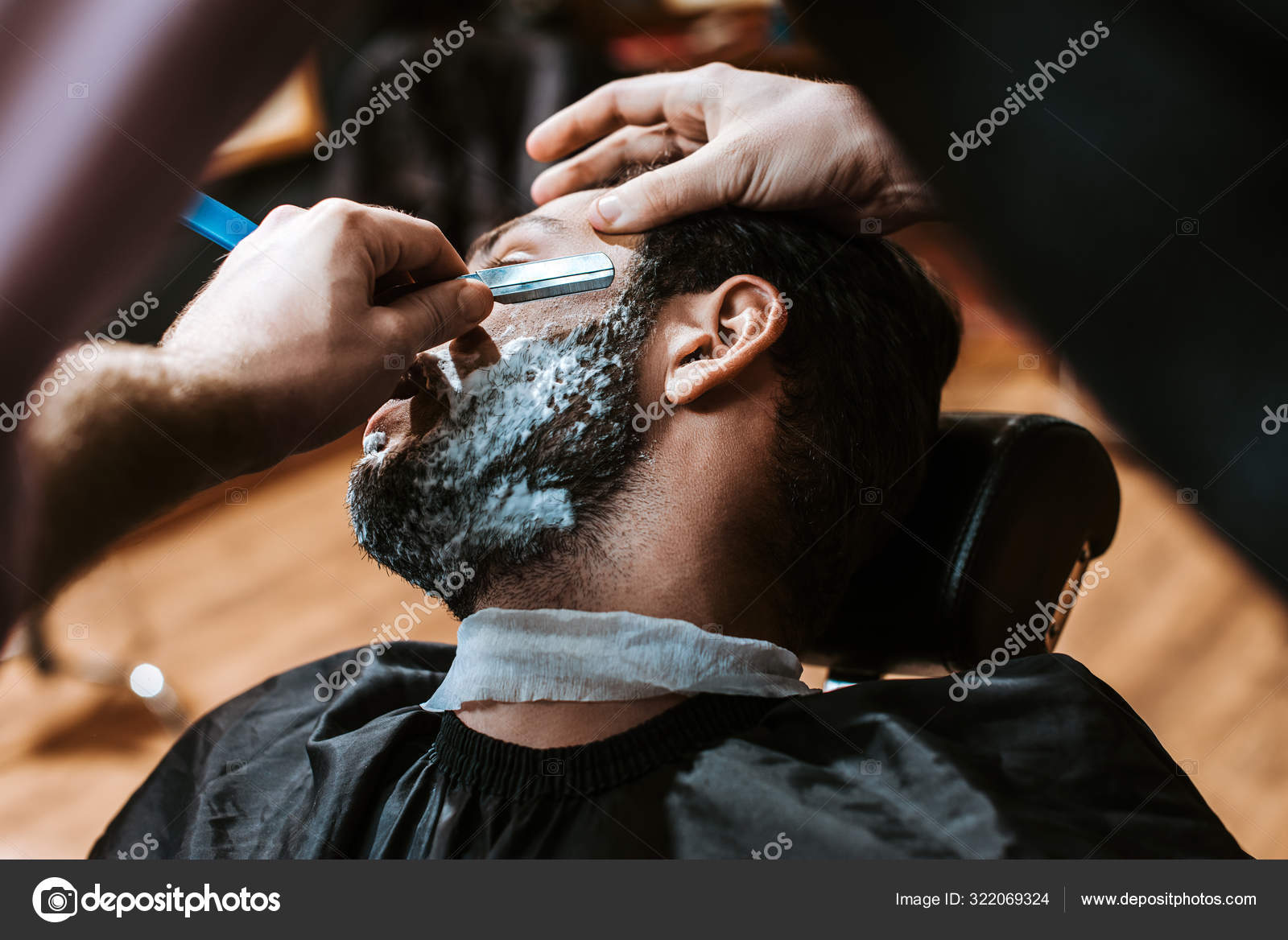 Selective Focus Barber Shaving Man Shaving Foam Face — Stock Photo ...