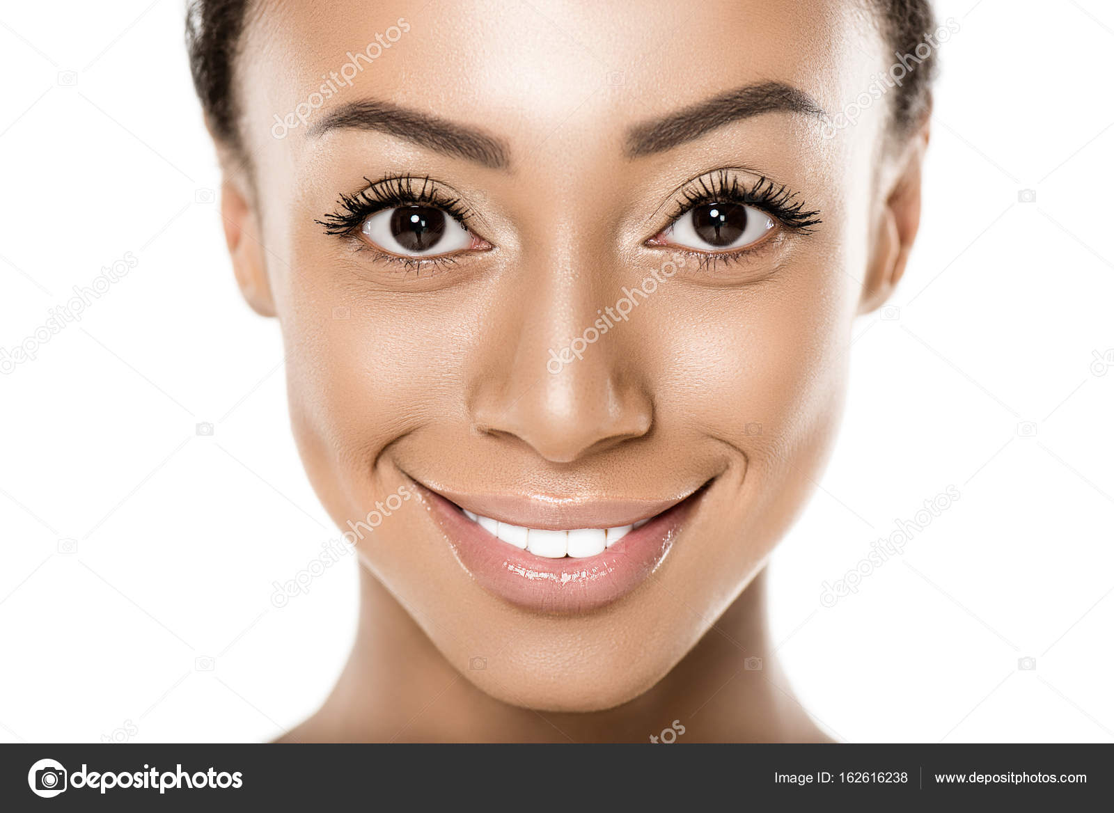 Smiling african american woman — Stock Photo © IvanChernichkin #162616238