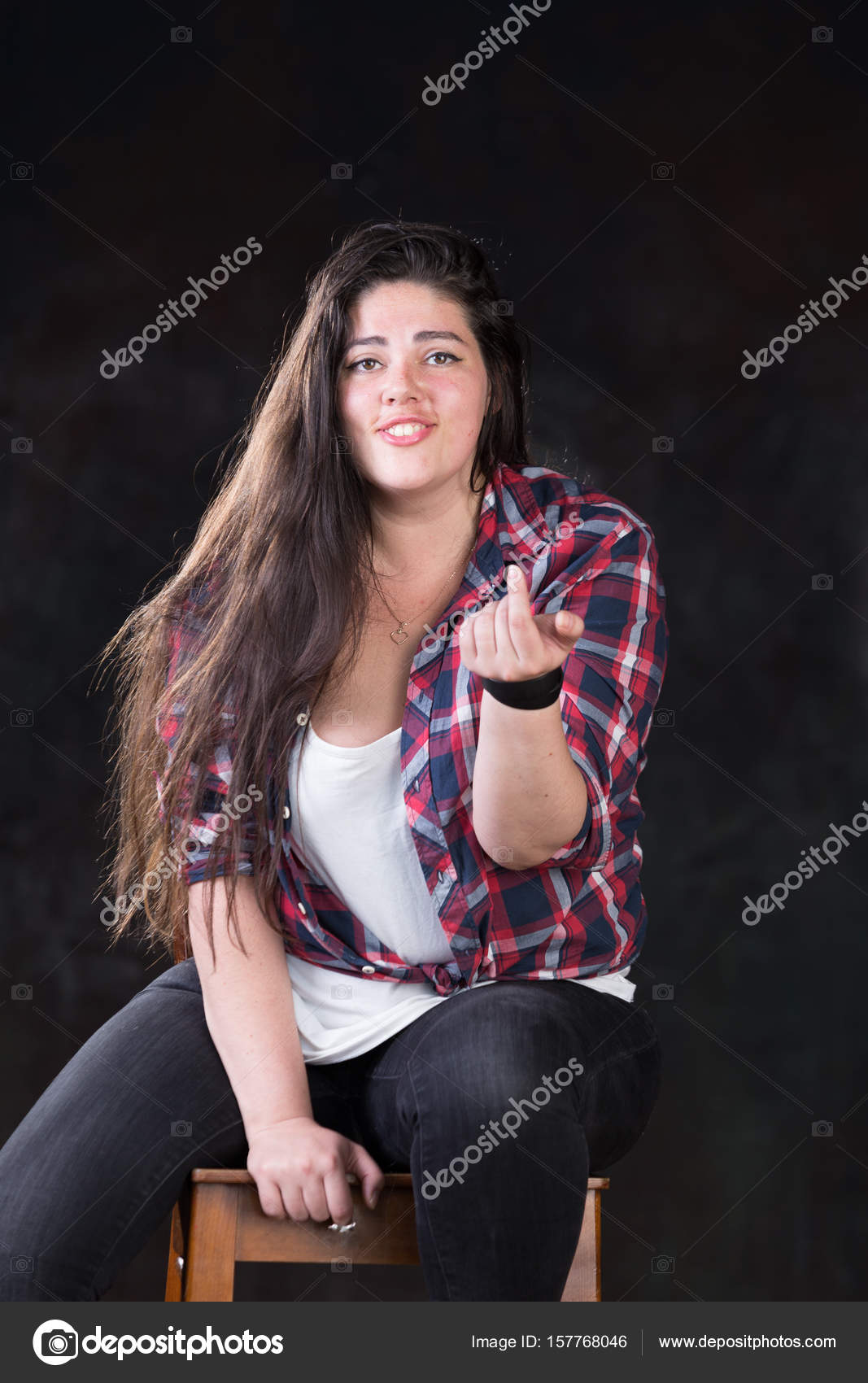 Pmages: full figured models | Beautiful plus size model with a dark ...