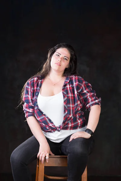 Pmages: full figured models | Beautiful plus size model with a dark ...