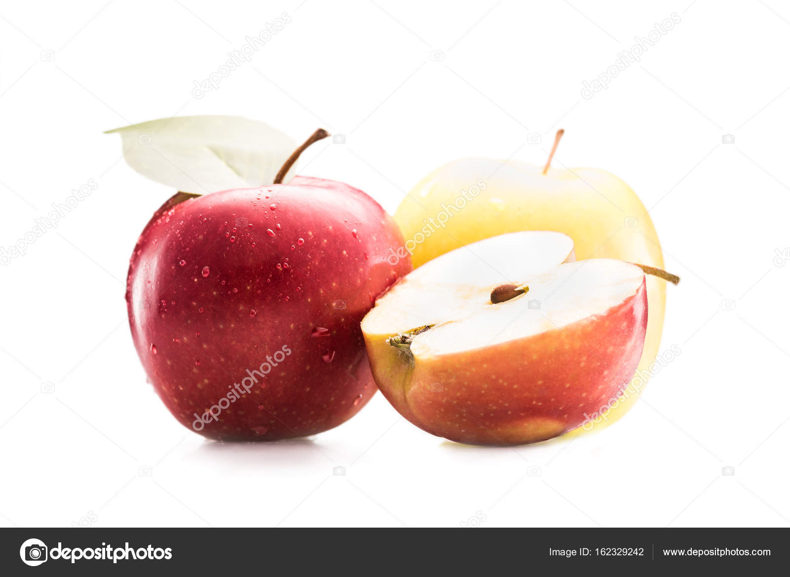 Fresh ripe apples — Stock Photo © VadimVasenin #162329242