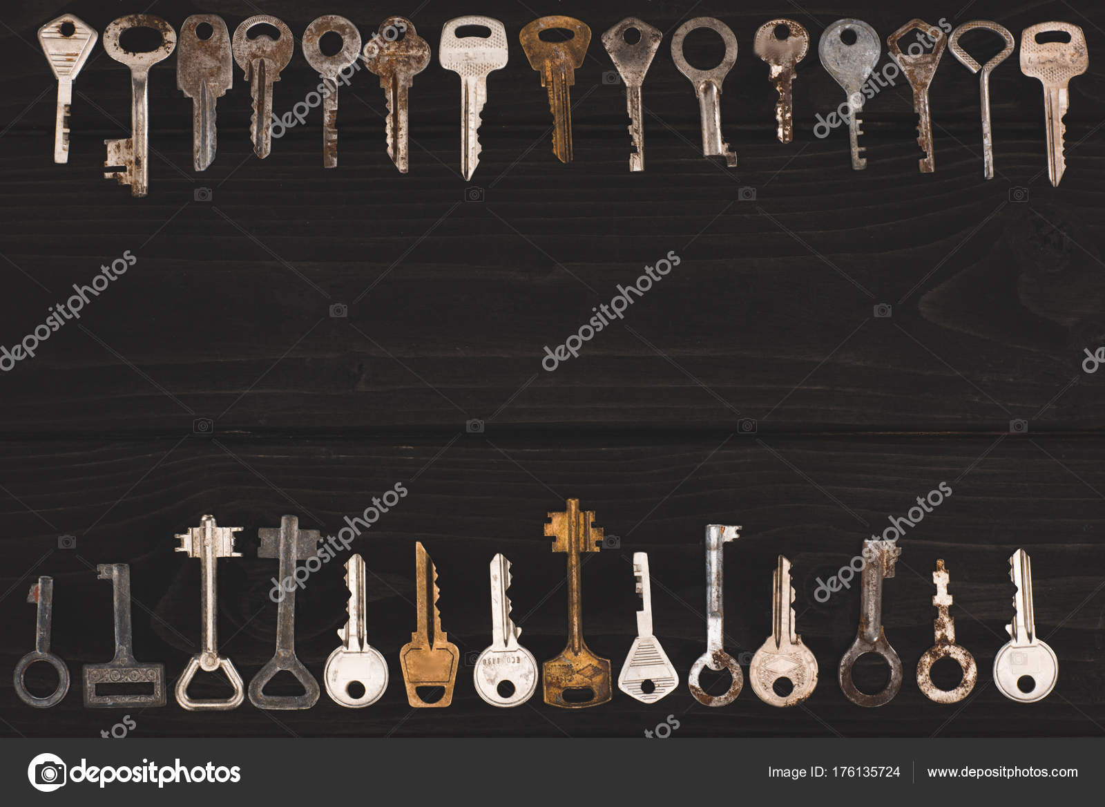 Top View Vintage Keys Frame Black Table — Stock Photo © VadimVasenin ...