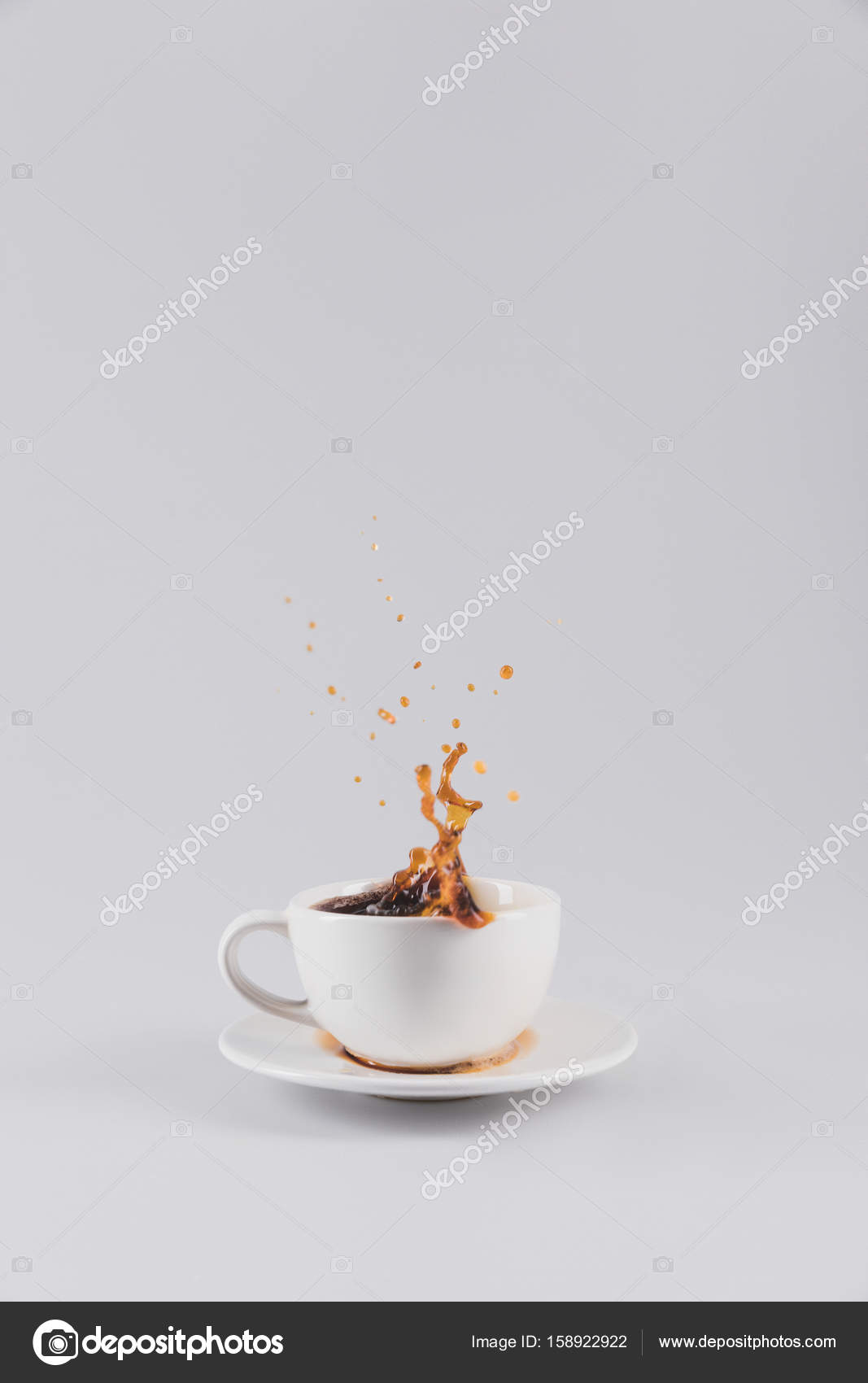 Coffee cup splash | White coffee cup with splash — Stock Photo ...