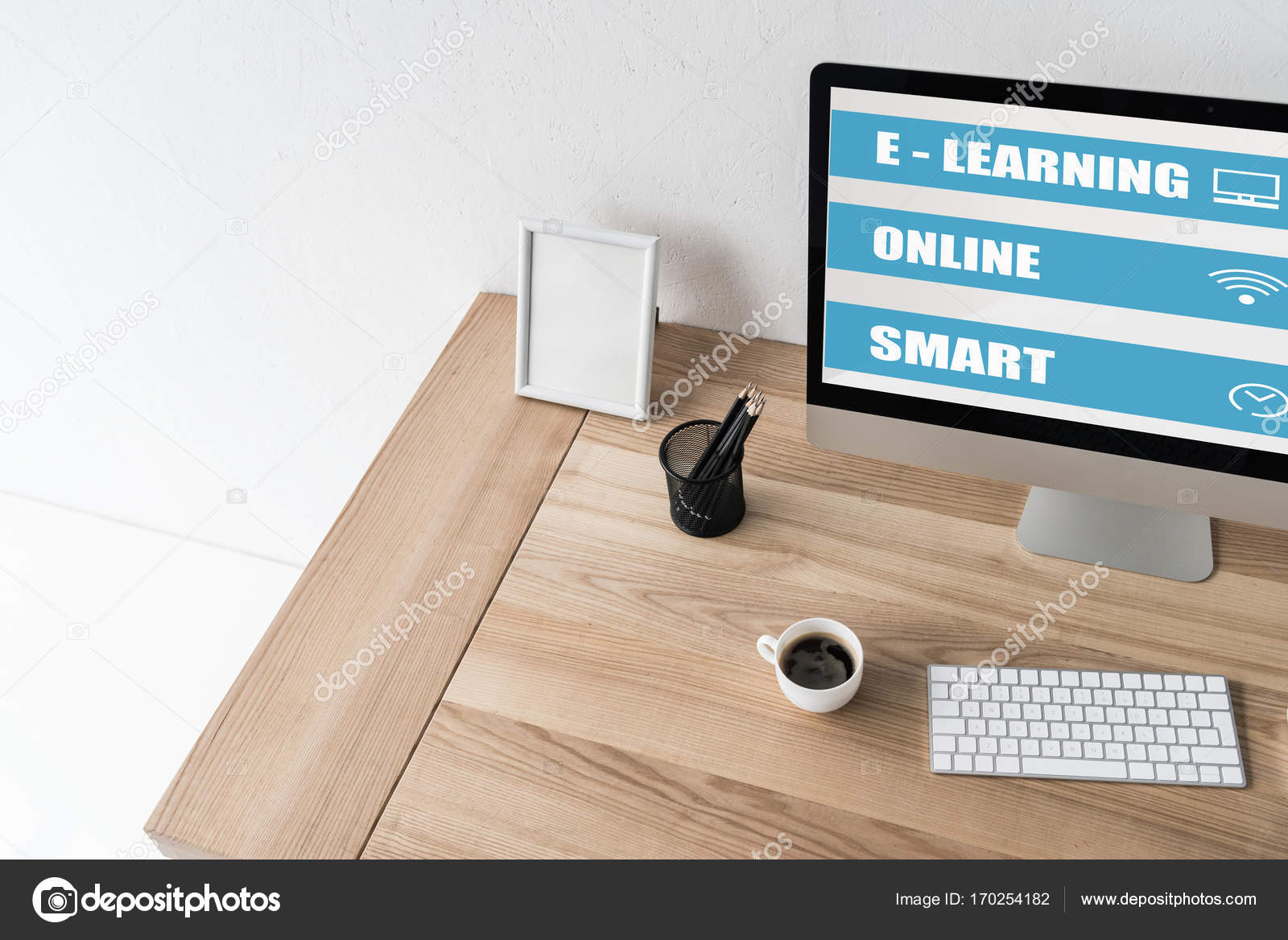 Computer displaying learning theme on screen — Free Stock Photo ...
