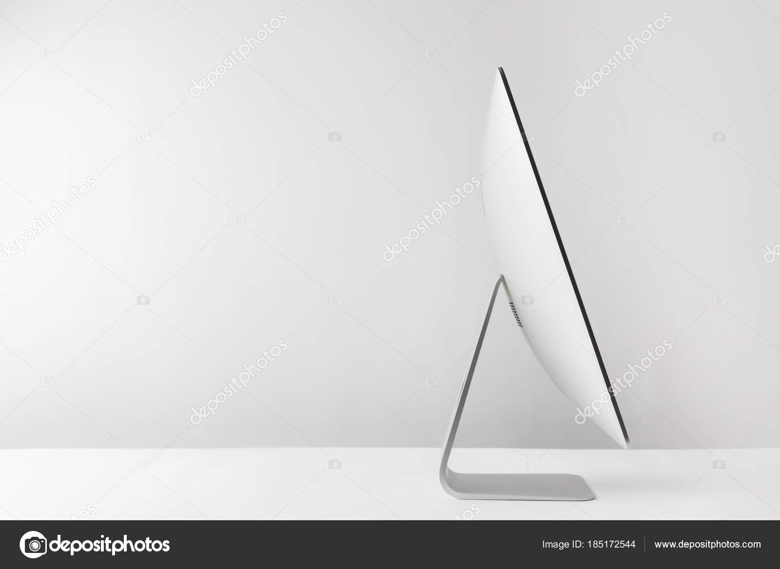 Side View Modern Desktop Computer White — Stock Photo © AntonMatyukha ...