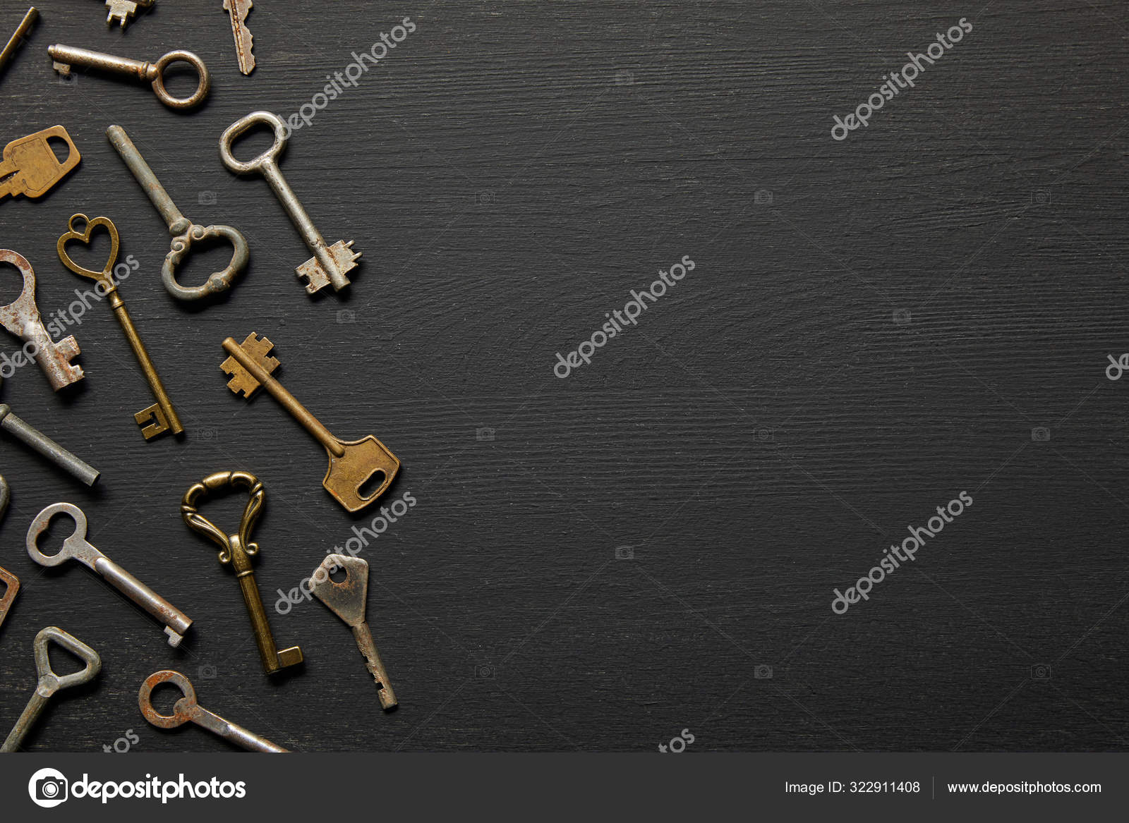 Top View Vintage Rusty Keys Black Background — Stock Photo ...