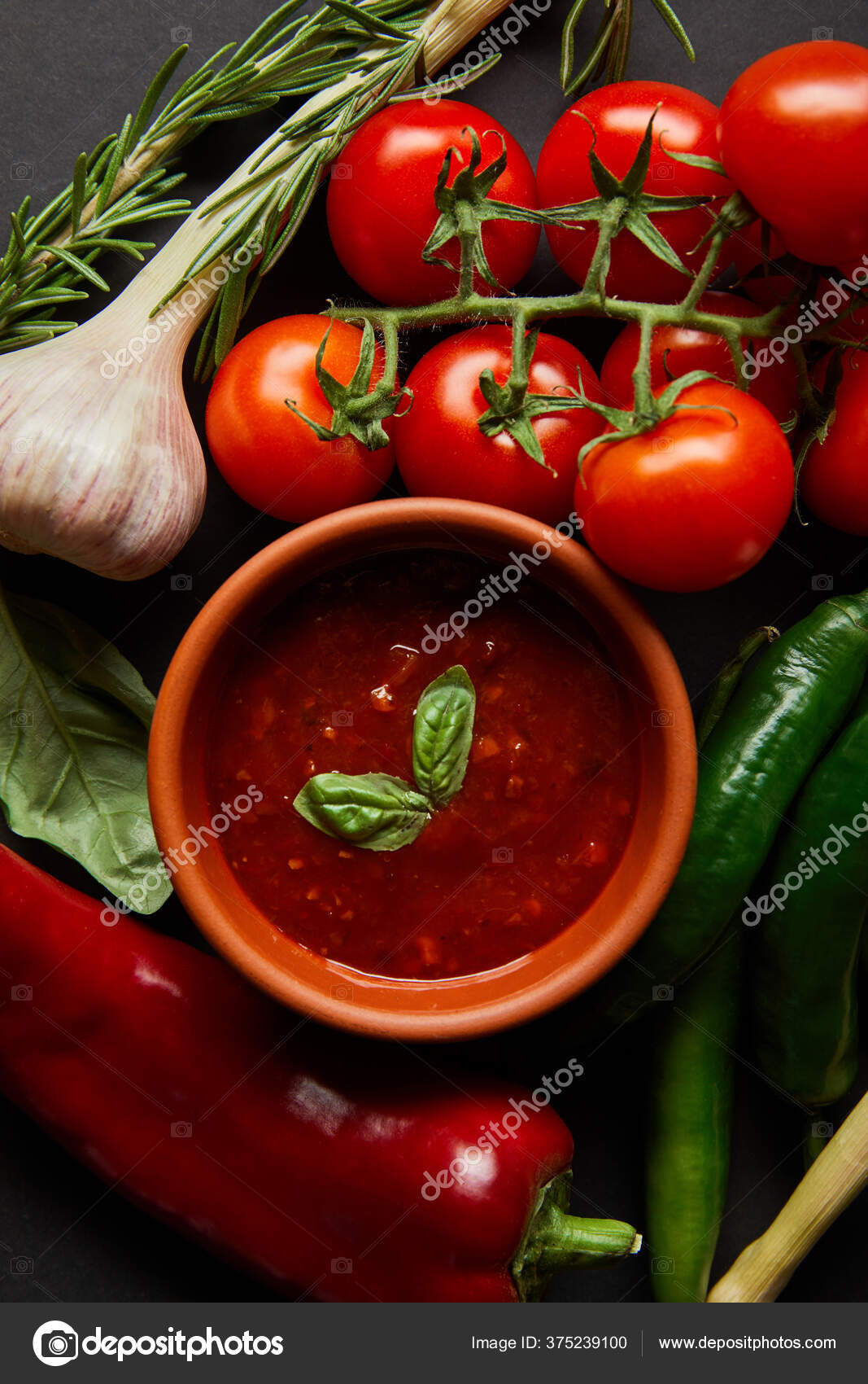 Top View Ripe Cherry Tomatoes Garlic Tomato Sauce Bowl Rosemary — Stock ...