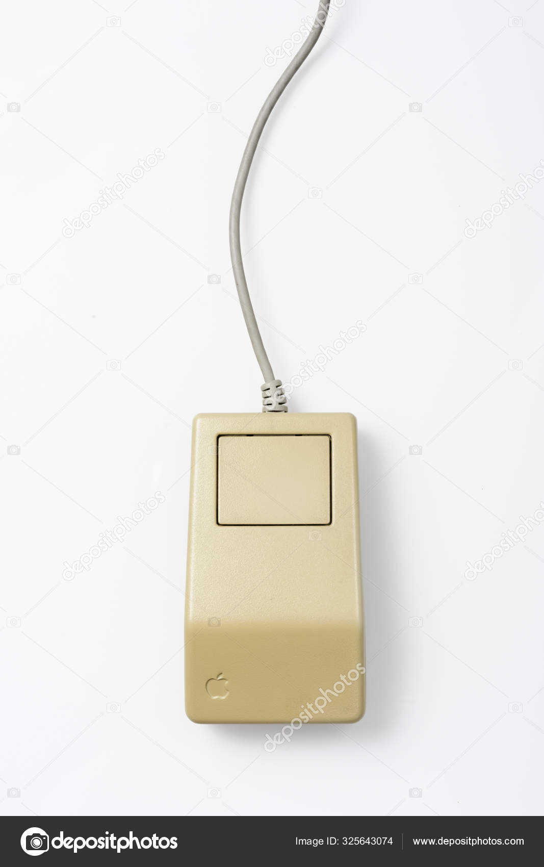 Old Apple Mouse — Stock Editorial Photo © norgallery #325643074